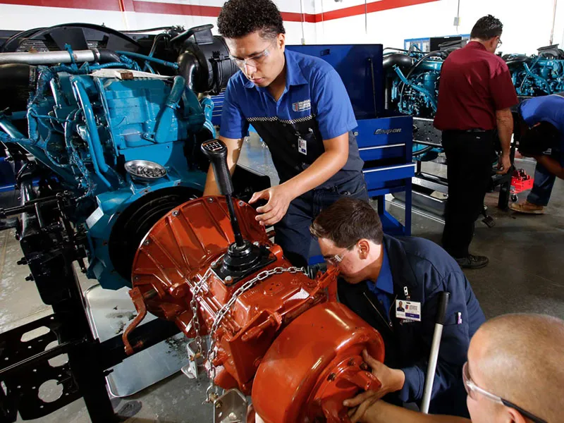 Diesel Mechanic Trade School in Long Beach, CA | UTI