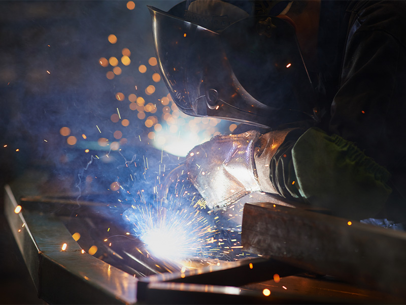 Welding School Near Elgin, IL | UTI