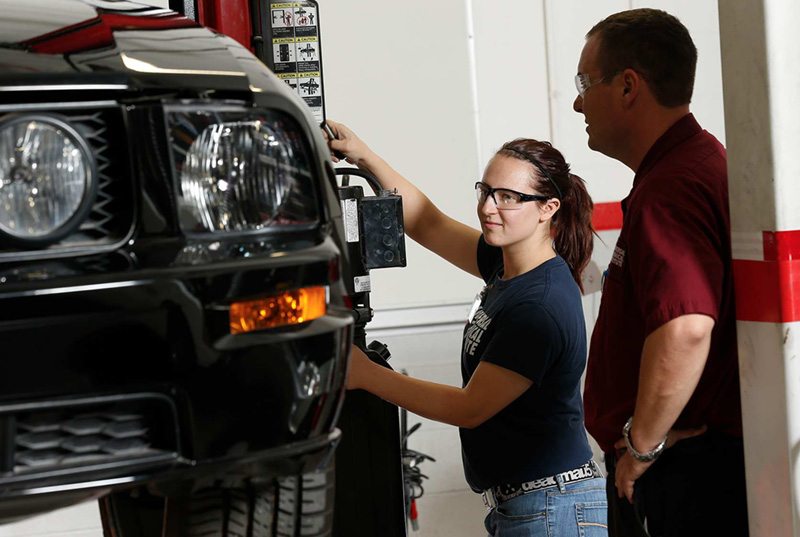 Automotive Mechanic Trade School in Austin, TX | UTI