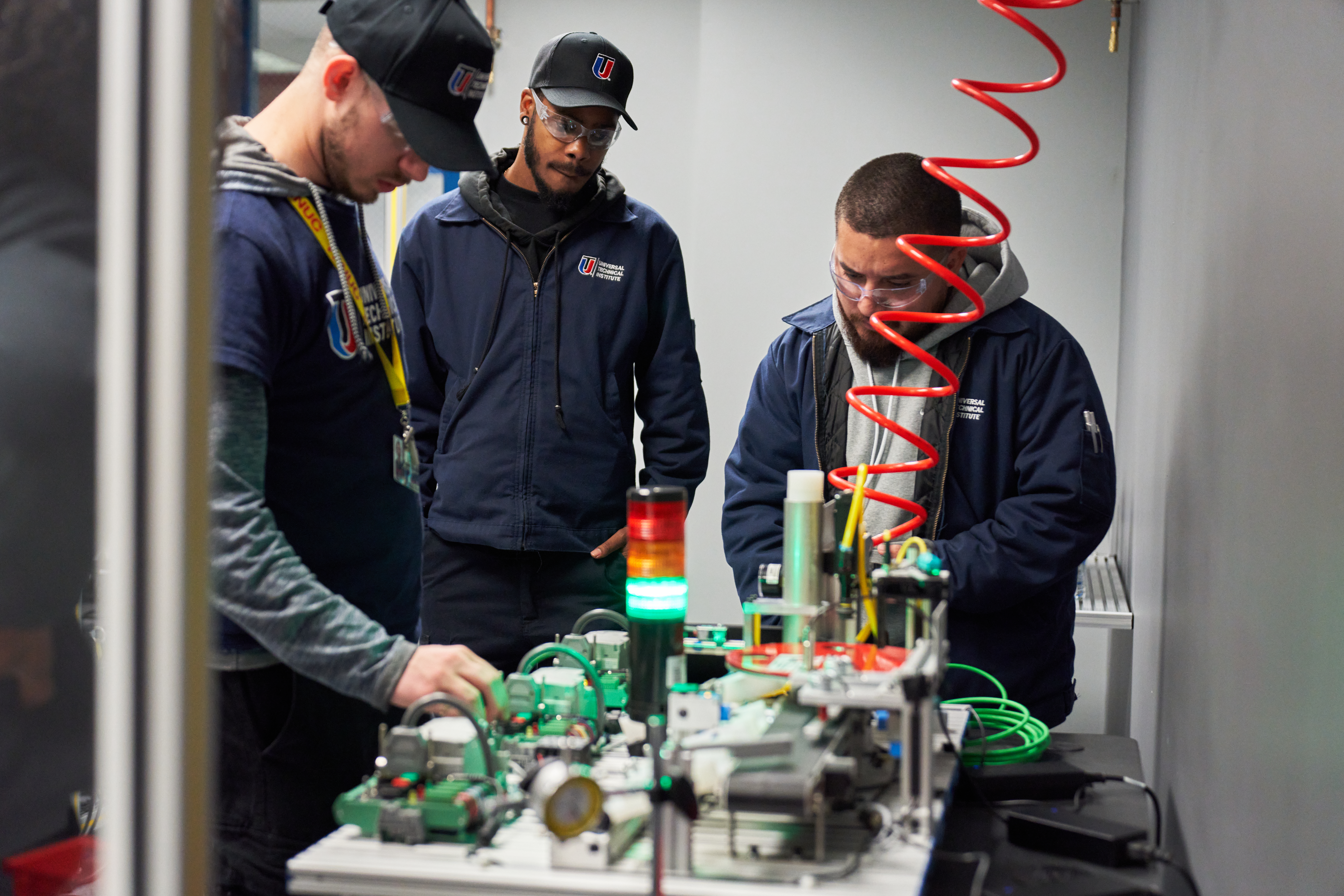 How to Become a Robotics Technician: Step-by-Step Career Guide | UTI