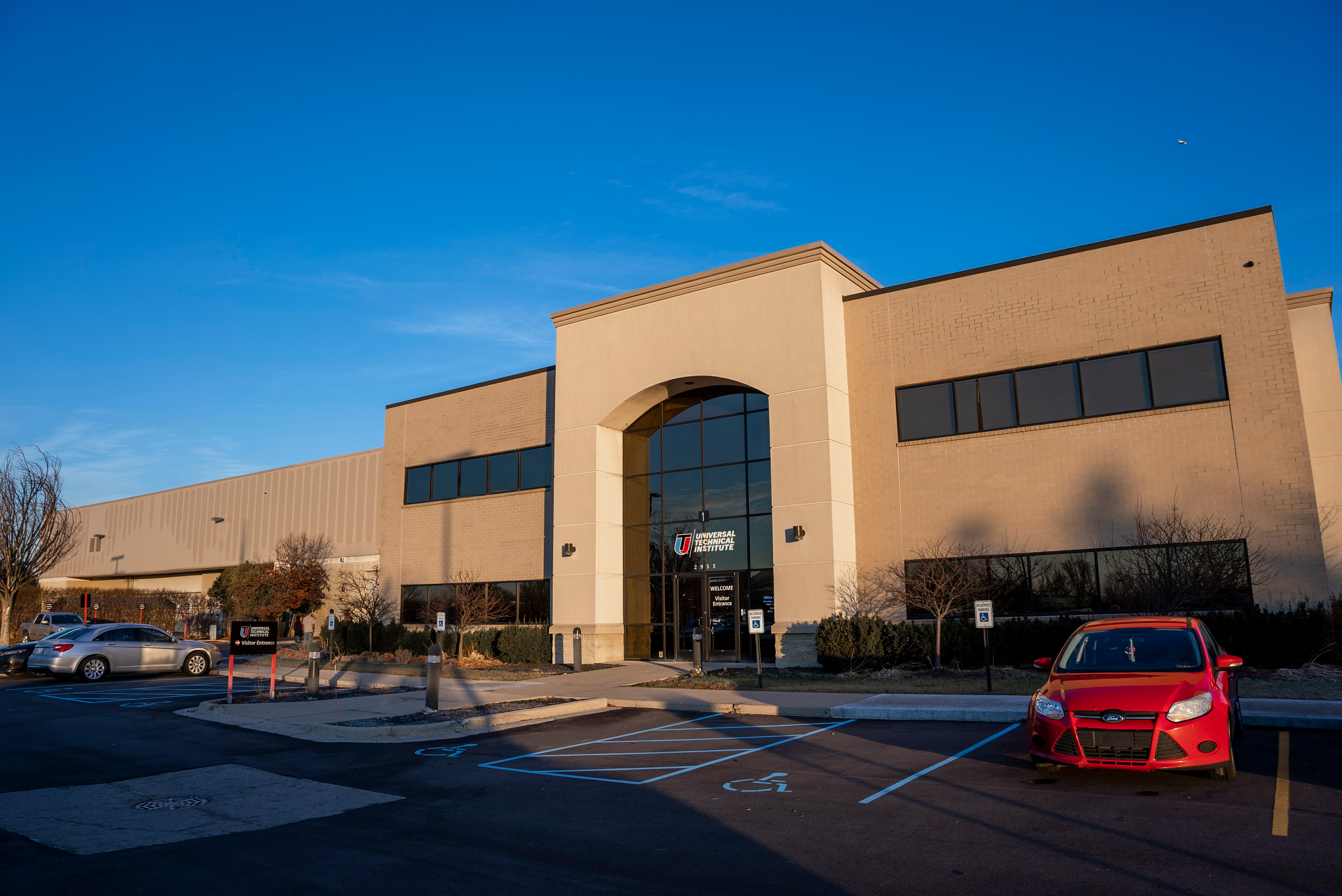 12 Fun Things To Do in Canton, Michigan | UTI