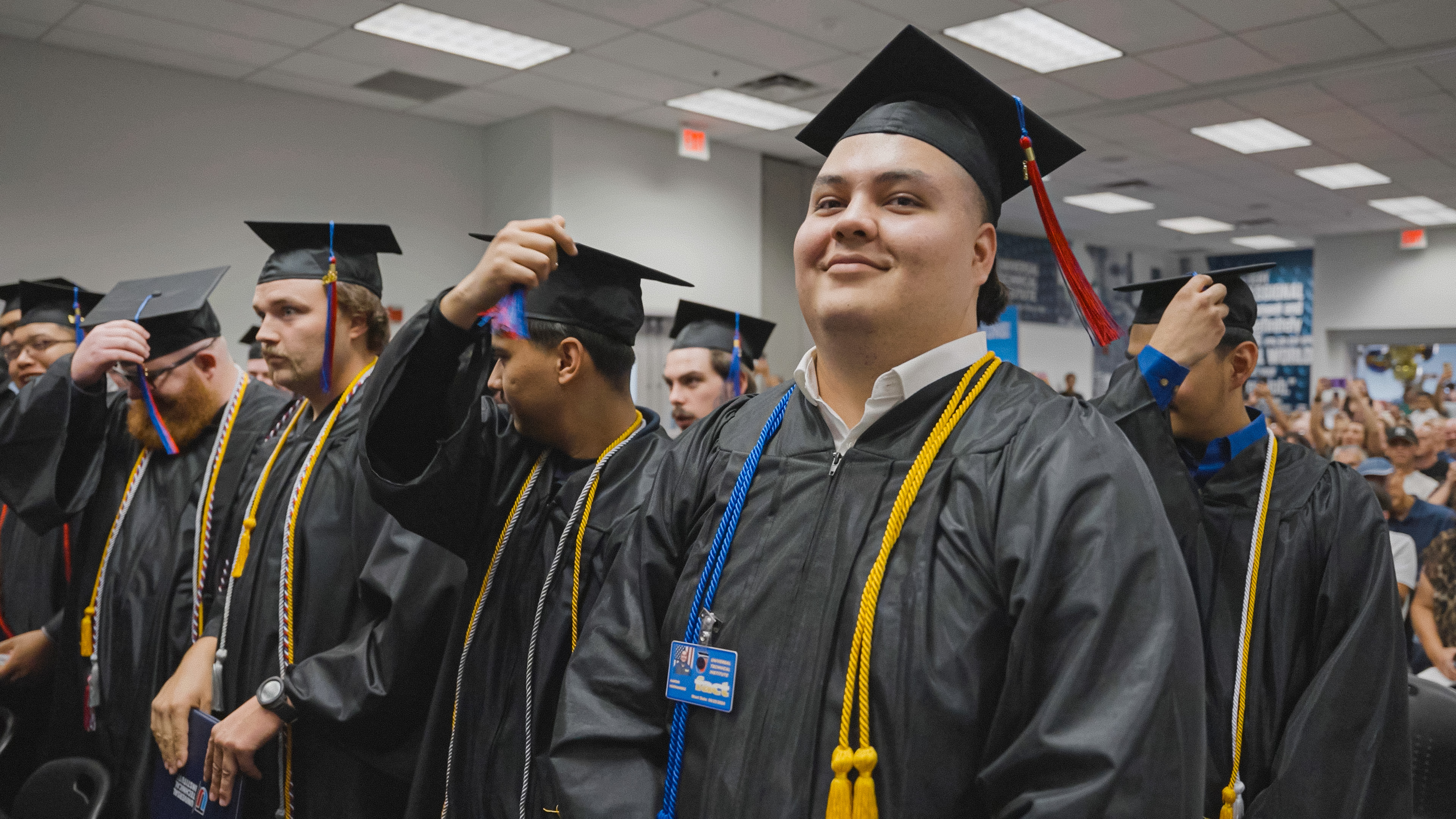 Fuse vs. Circuit Breaker: What’s the Difference? | UTI