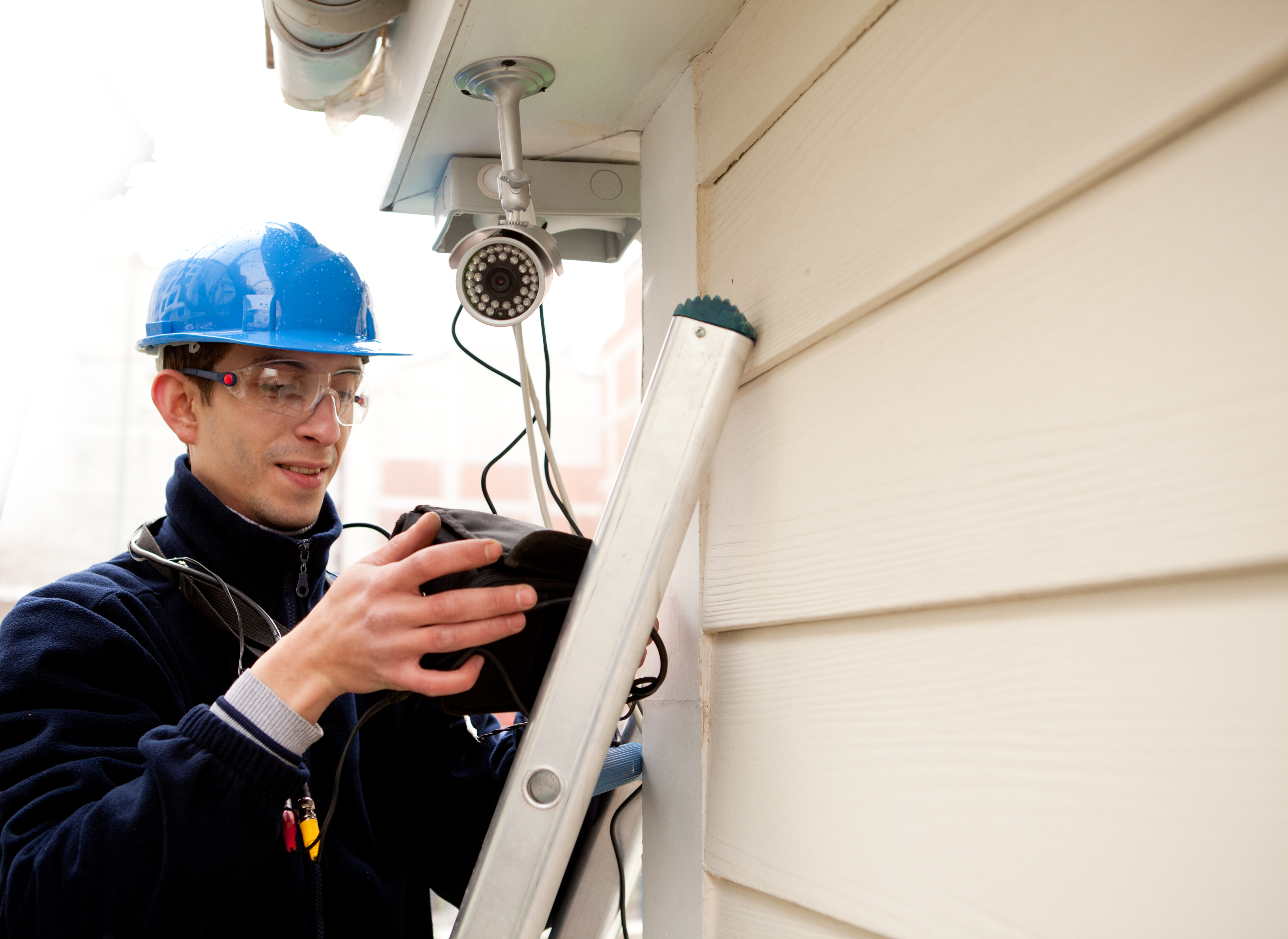 Security Systems Technician: Career Guide & Training | UTI