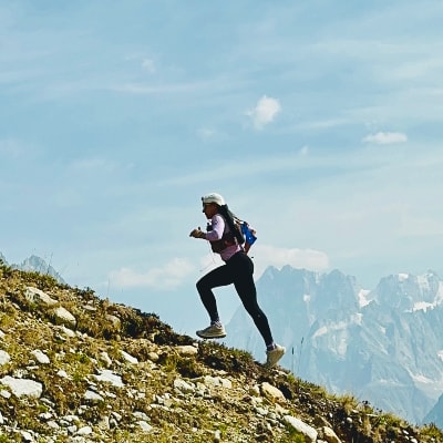 UTMB Live - HOKA UTMB Mont-Blanc 2025 - Karis BROWN