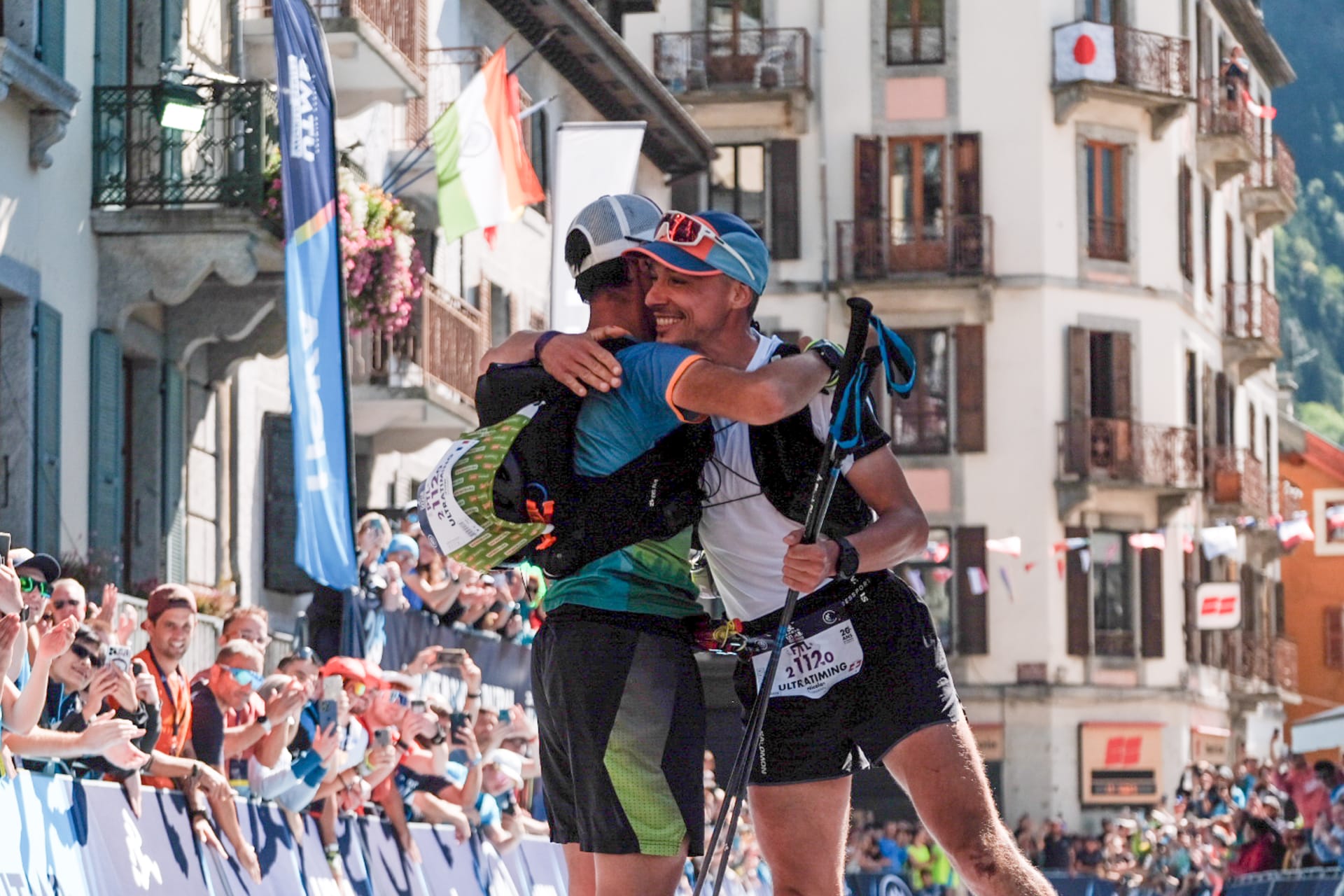 UTMB 直播 - HOKA UTMB Mont-Blanc 2024 - PTL® UTMB 直播 - HOKA UTMB Mont-Blanc 2024 - PTL®