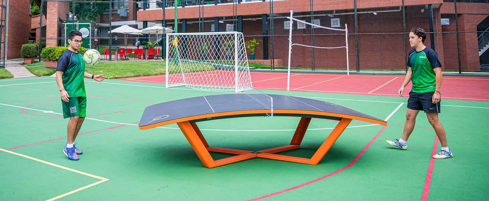 Somos la primera universidad de Guatemala en implementar el TeqBall ...