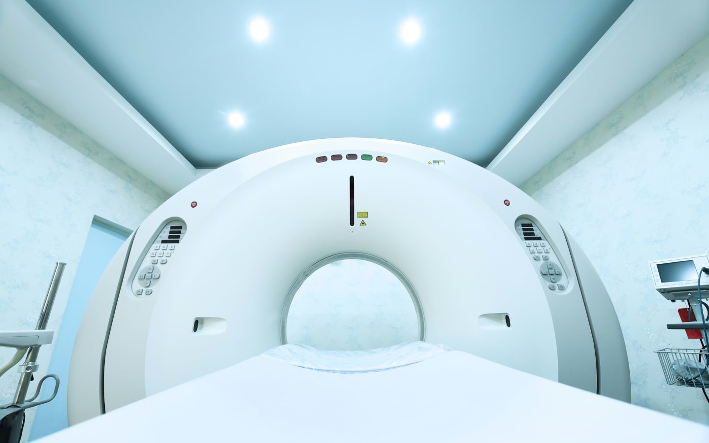 Low-dose CT scan for lung cancer | Treatments | UW Health