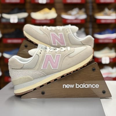 Thompson Shoes | Official Website | Waverly, Iowa