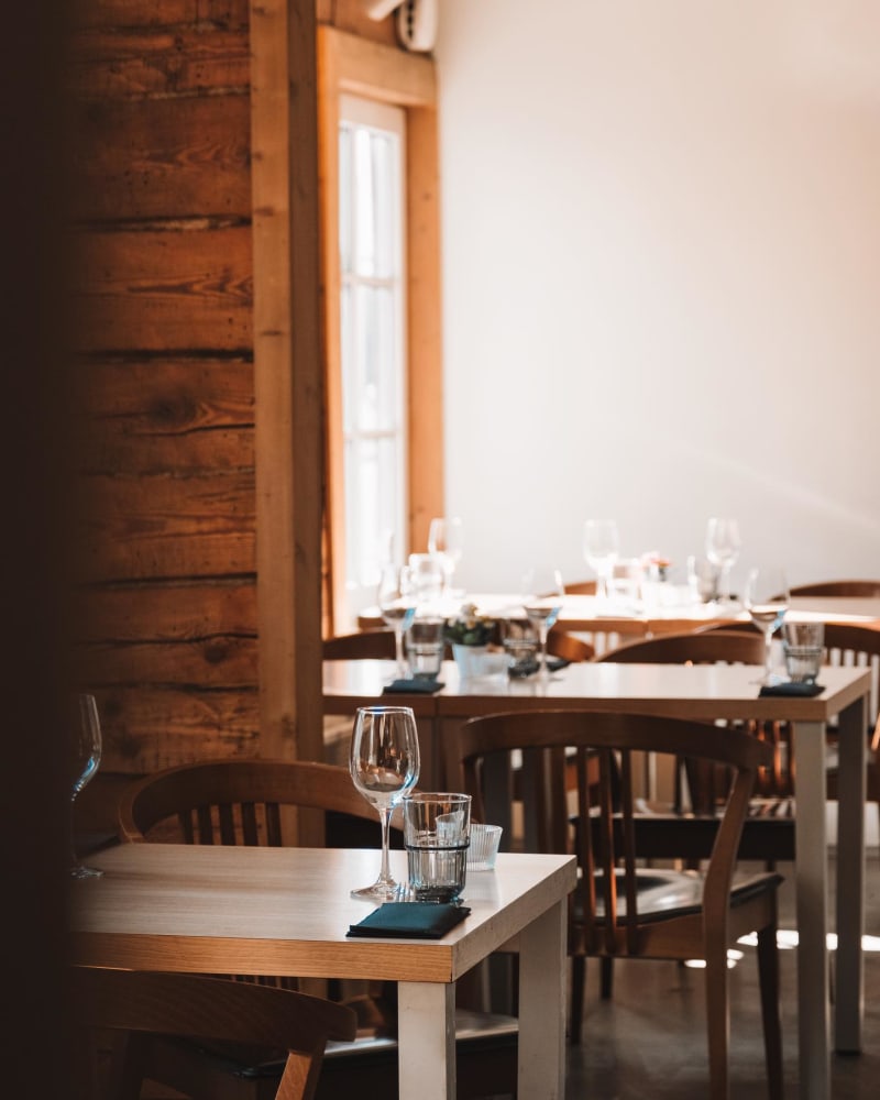 Restoran Hoov number 6 - Broneeri laud - Tallinn Põhja-Tallinn ...