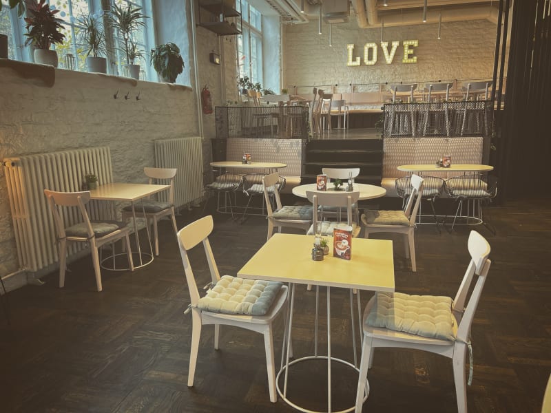 Restoran Kanuti Resto - Broneeri laud - Tallinn Kesklinn | vabalaud.ee