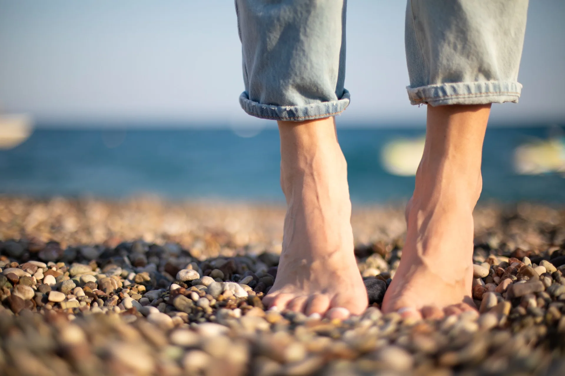 4 Grounding Tips to Calm Your Nerves - Vacayou Travel