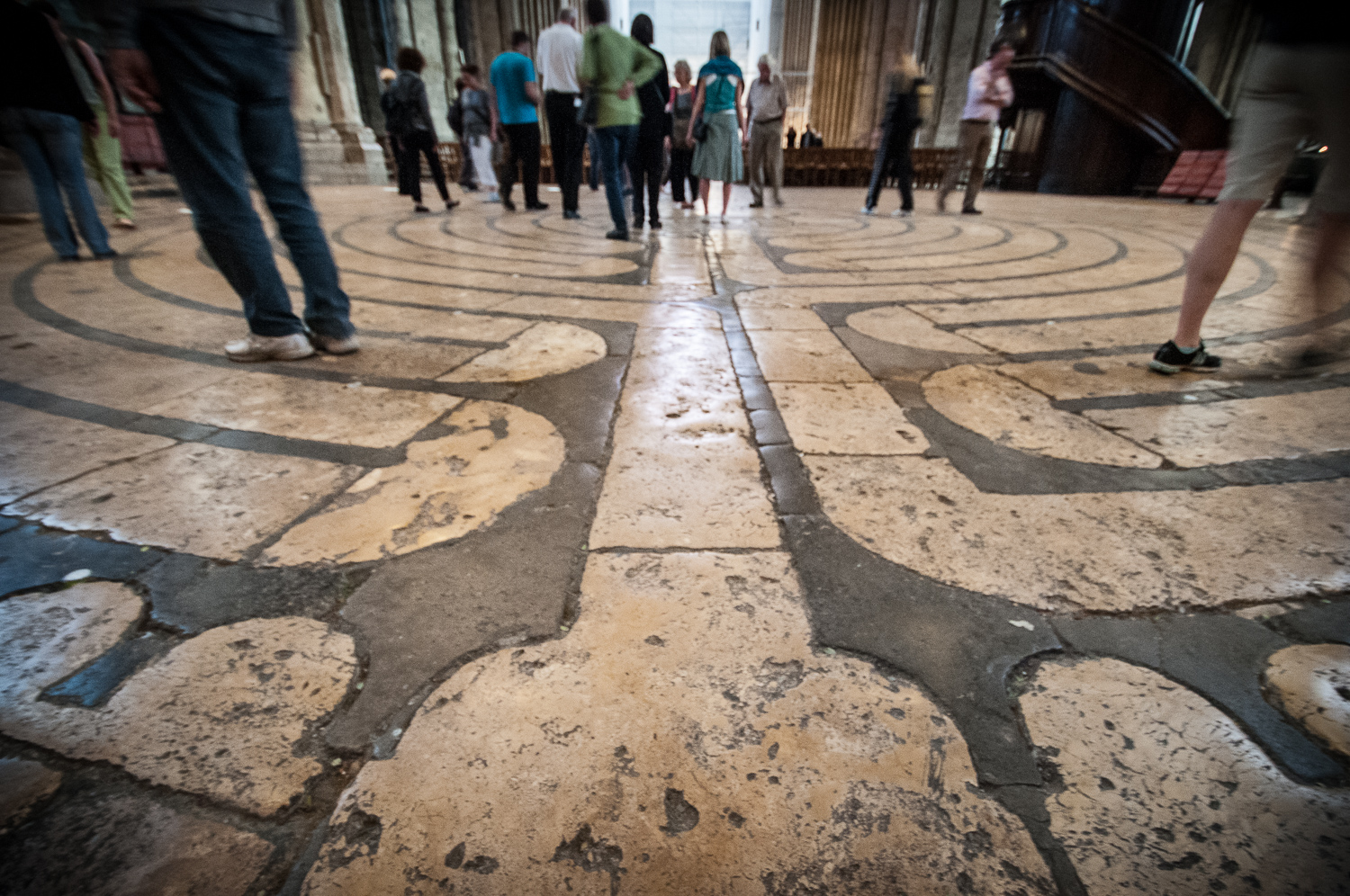 Labyrinths: Find Your Enlightened Path to Mindfulness and Reflection