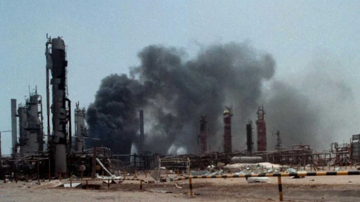 Fire erupts at Kuwait oil refinery Mina al Ahmadi, several injuries ...