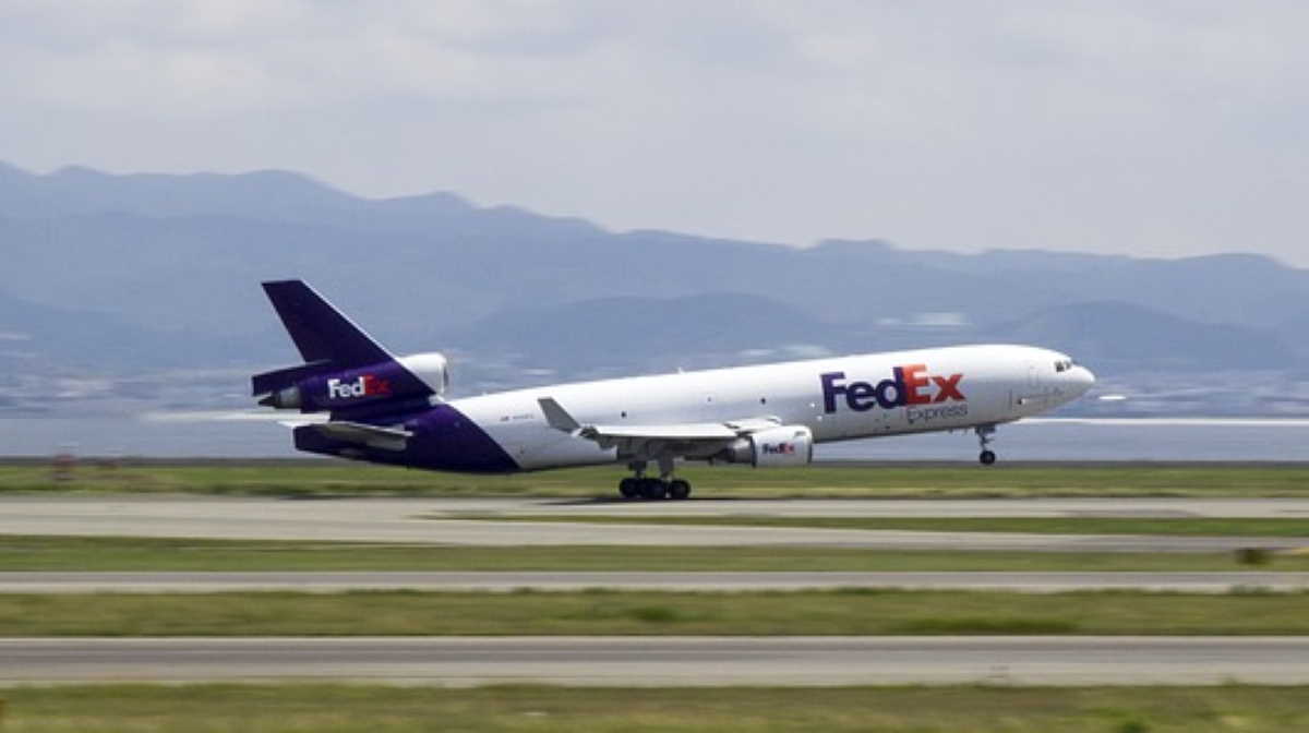 FedEx wants anti-missile defense system on cargo planes | Companies ...