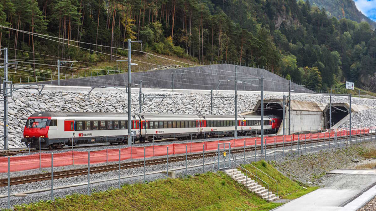 Rail traffic resumes in Switzerland's Gotthard rail tunnel after fire ...