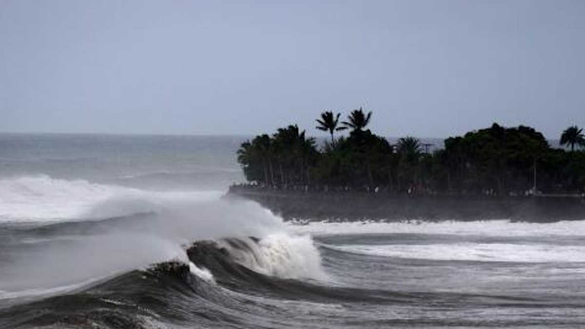 La Reunion declares highest emergency as cyclone Belal approaches ...
