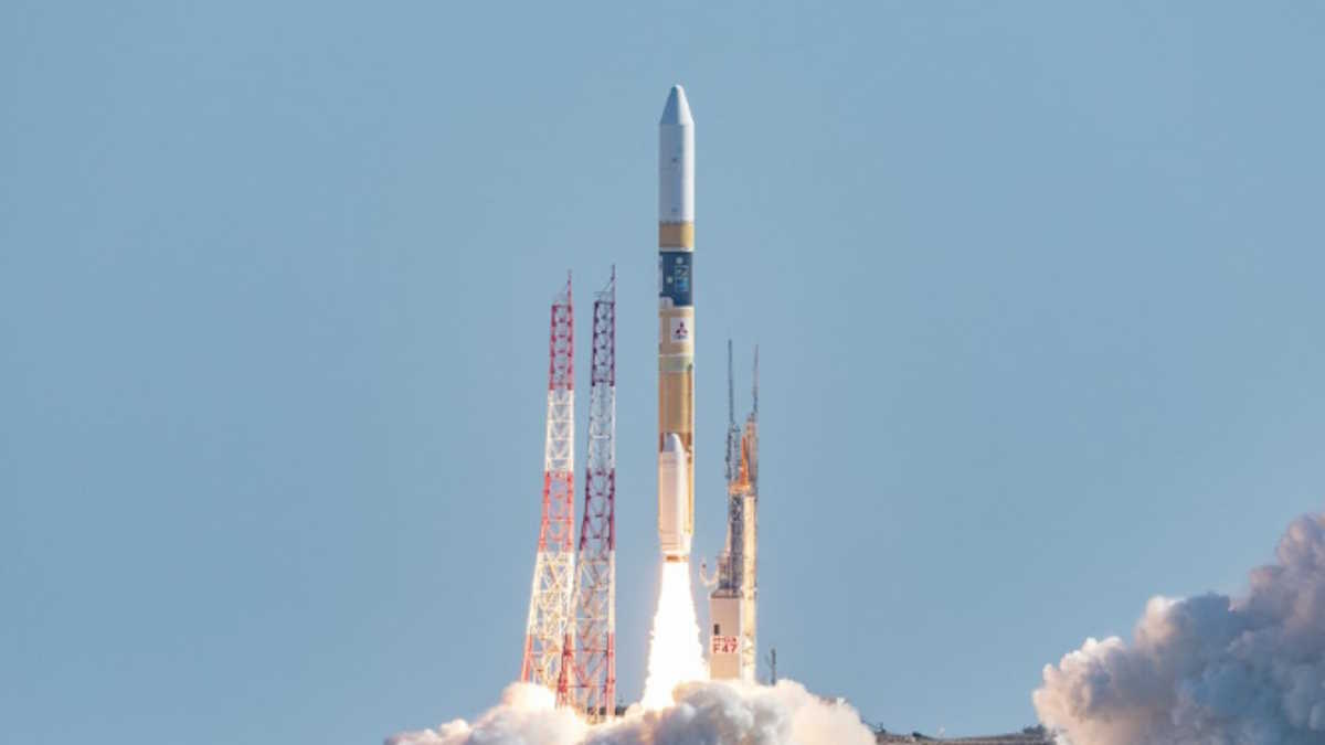 Japan's Moon Sniper attempts historic lunar landing | Meantime | POST Online Media