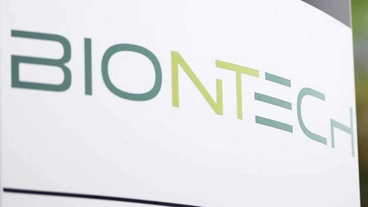 BioNTech delivers first vaccine manufacturing facilities for Rwanda ...