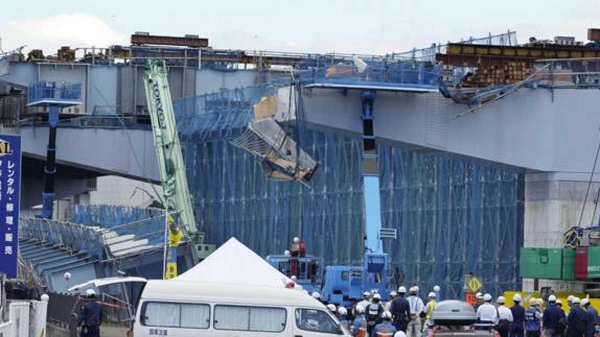 2 workers killed, 6 injured after bridge structure collapses in central ...