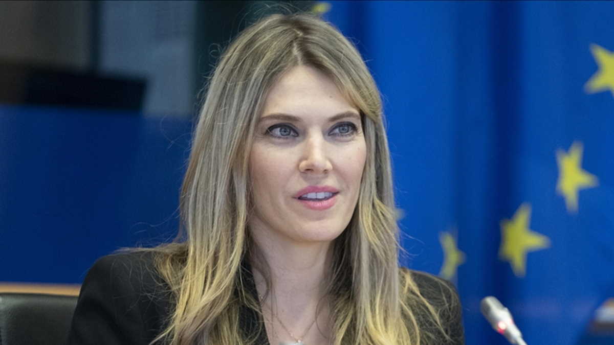 Ex-vice president of European Parliament Eva Kaili released from prison ...