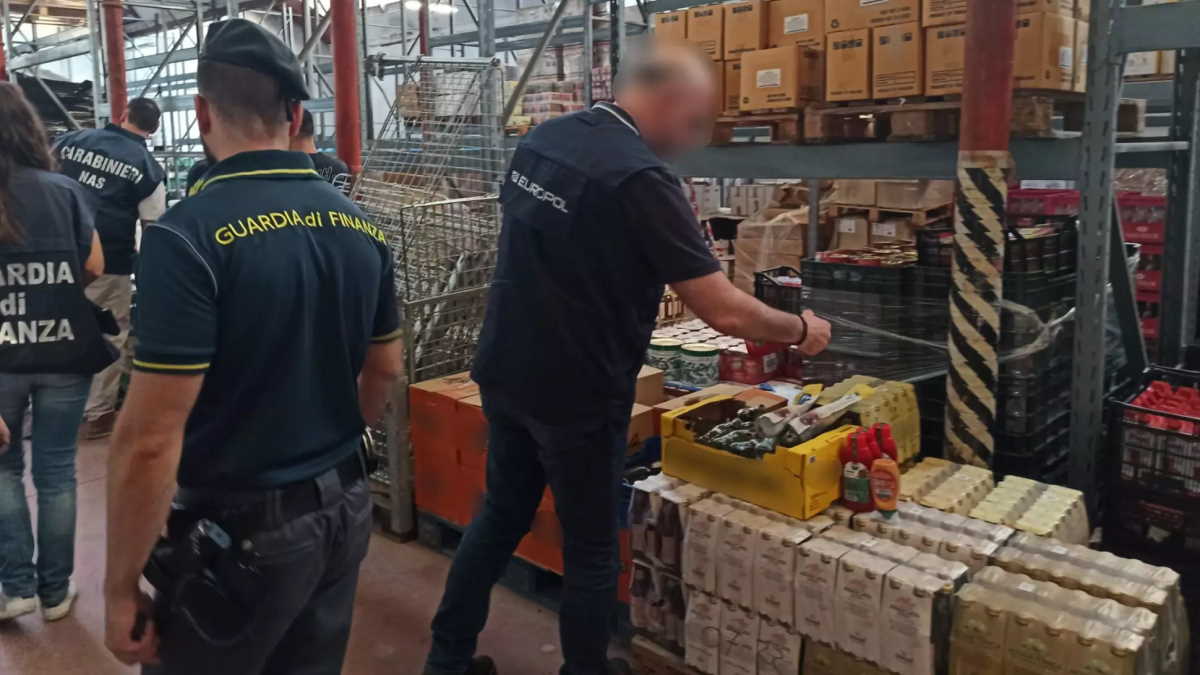 27 food fraudsters arrested in Lithuania and Italy | News | POST Online ...