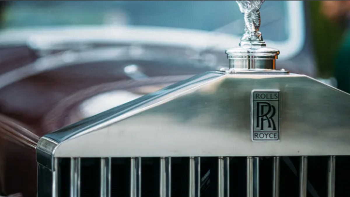 Rolls-Royce officially opens €30m mtu combustion engine assembly plant ...