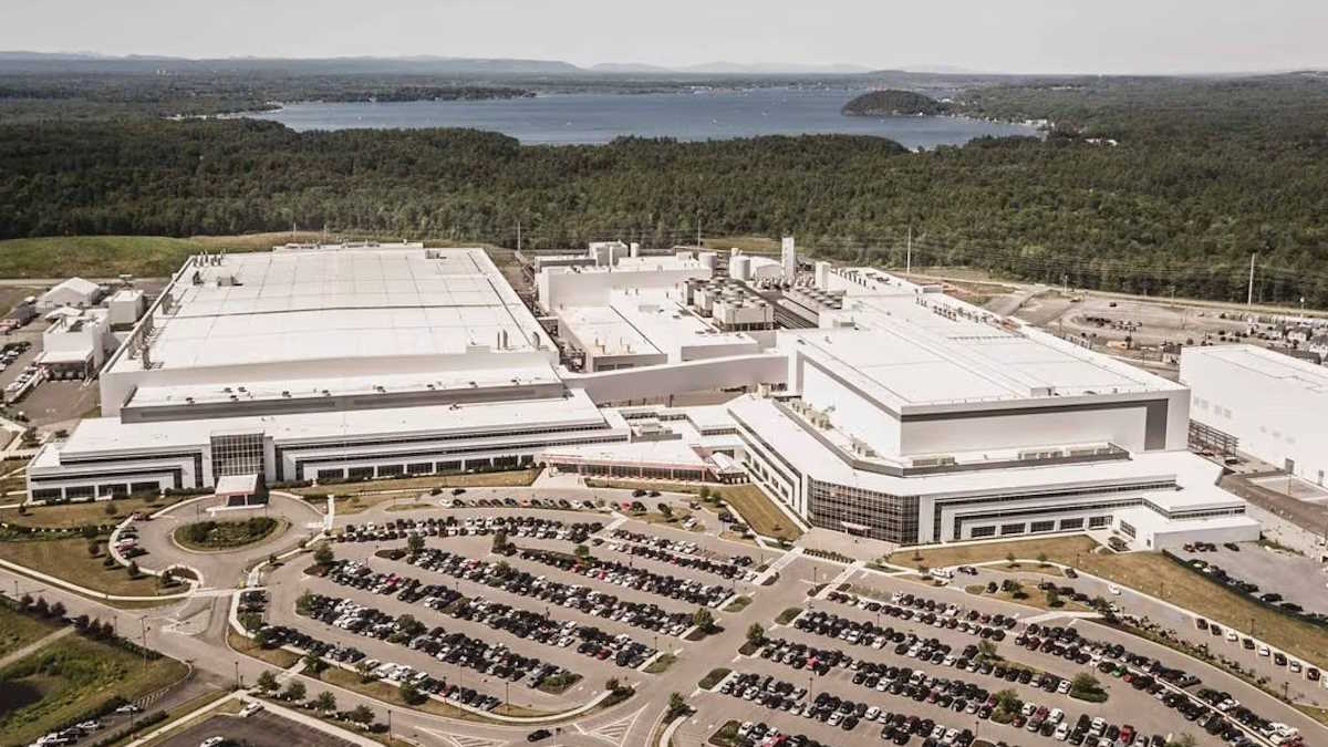 GlobalFoundries to expand semiconductor manufacturing plant in Saratoga ...
