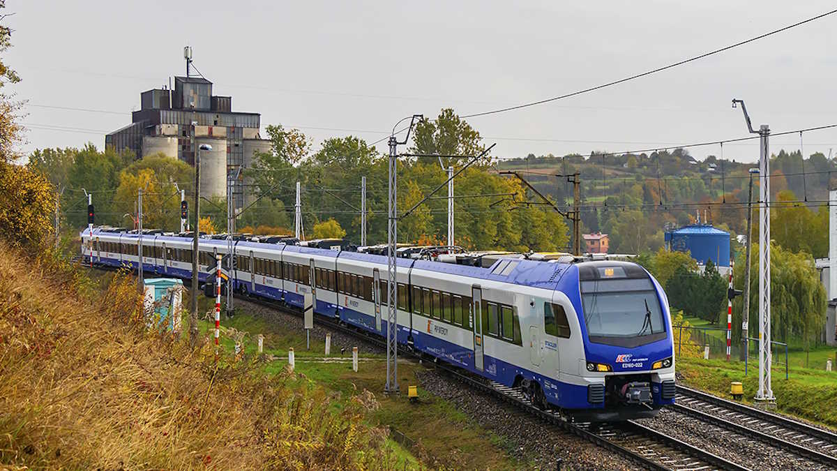 PKP Intercity expands its rolling stock traveling at 200 km per hour ...