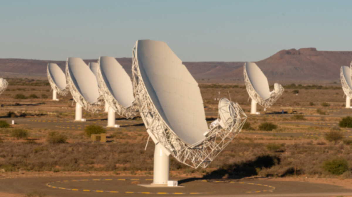 MeerKAT telescope detects galactic space laser 'megamaser' | Meantime ...