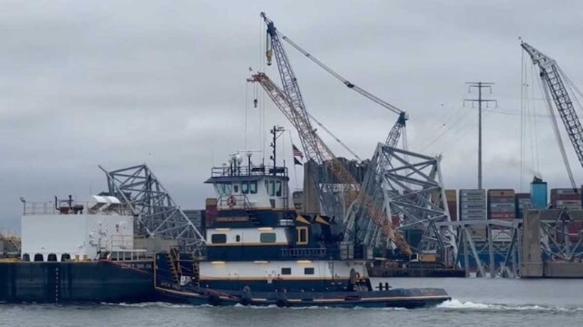 First tug makes it out of Baltimore harbor after bridge collapse ...