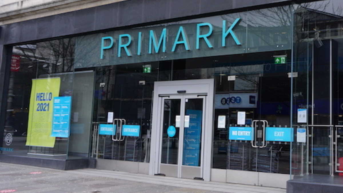 Primark intends to train 275,000 cotton farmers in more sustainable ...