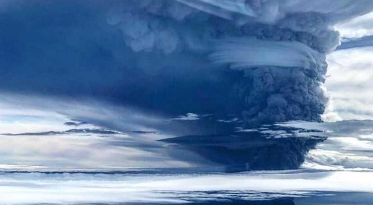 PNG's Ulawan volcano pulls back after huge bang | News | POST Online Media