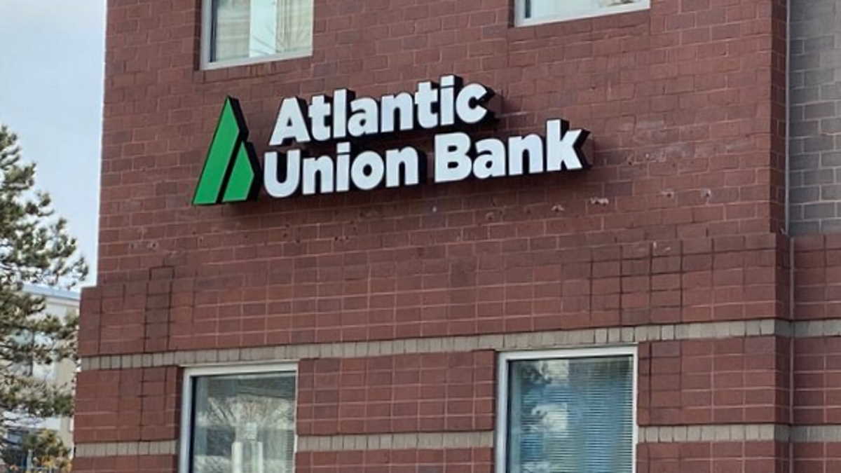 Atlantic Union Bankshares to buy American National in Virginia ...