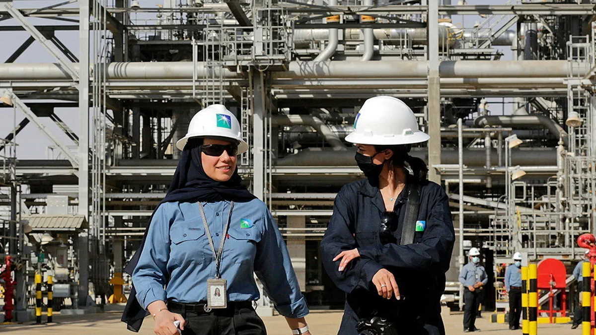 Saudi Arabia succeeds in converting waste plastic oil into certified ...