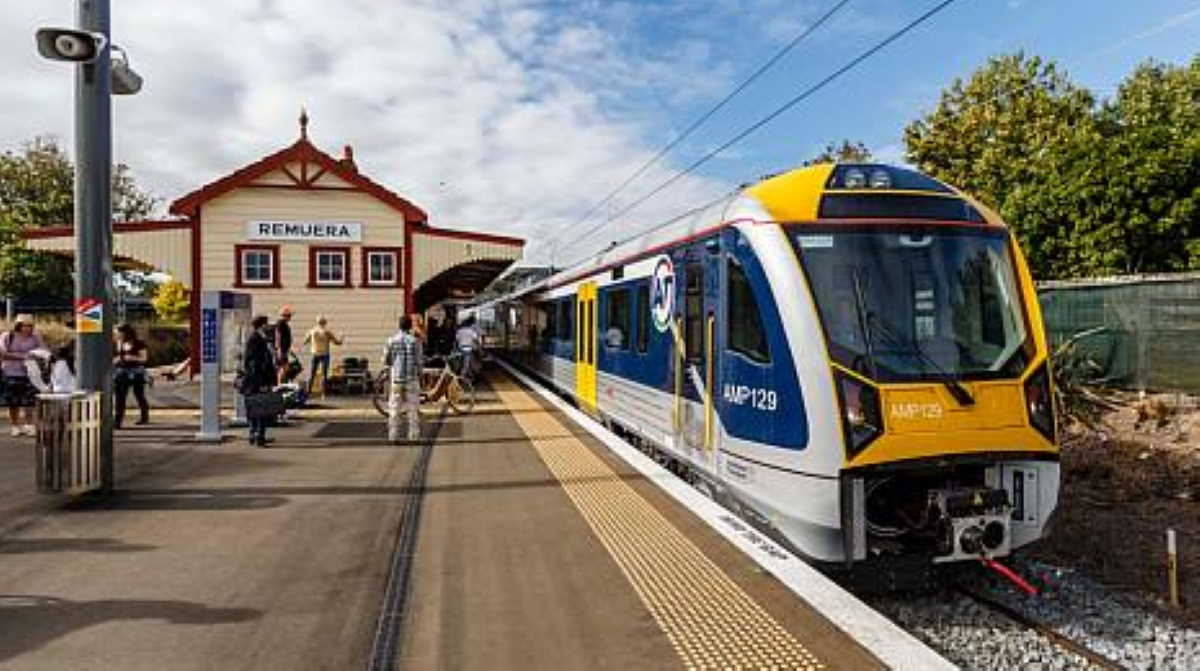 ComfortDelGro lands S$1.13 billion contract to operate rail services in ...