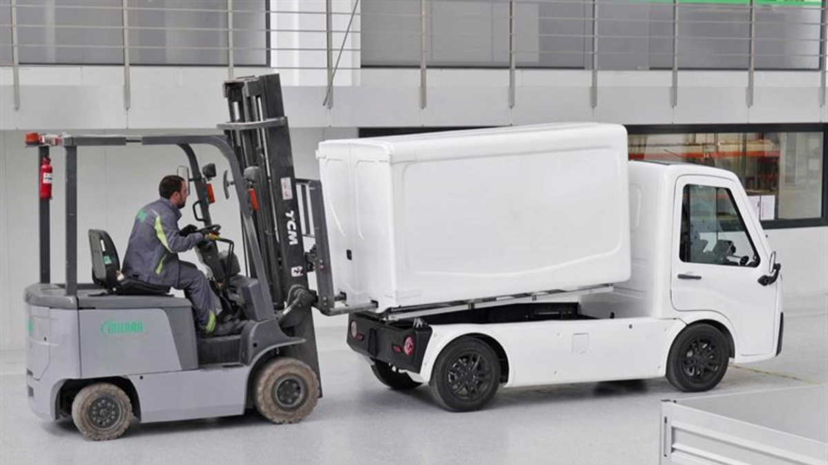 Sevic V500e: New compact electric utility vehicle perfect for use in ...