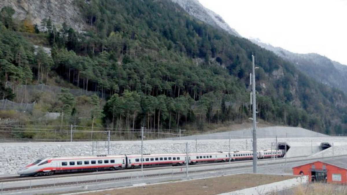 Gotthard Base Tunnel opens again for freight trains | News | POST ...