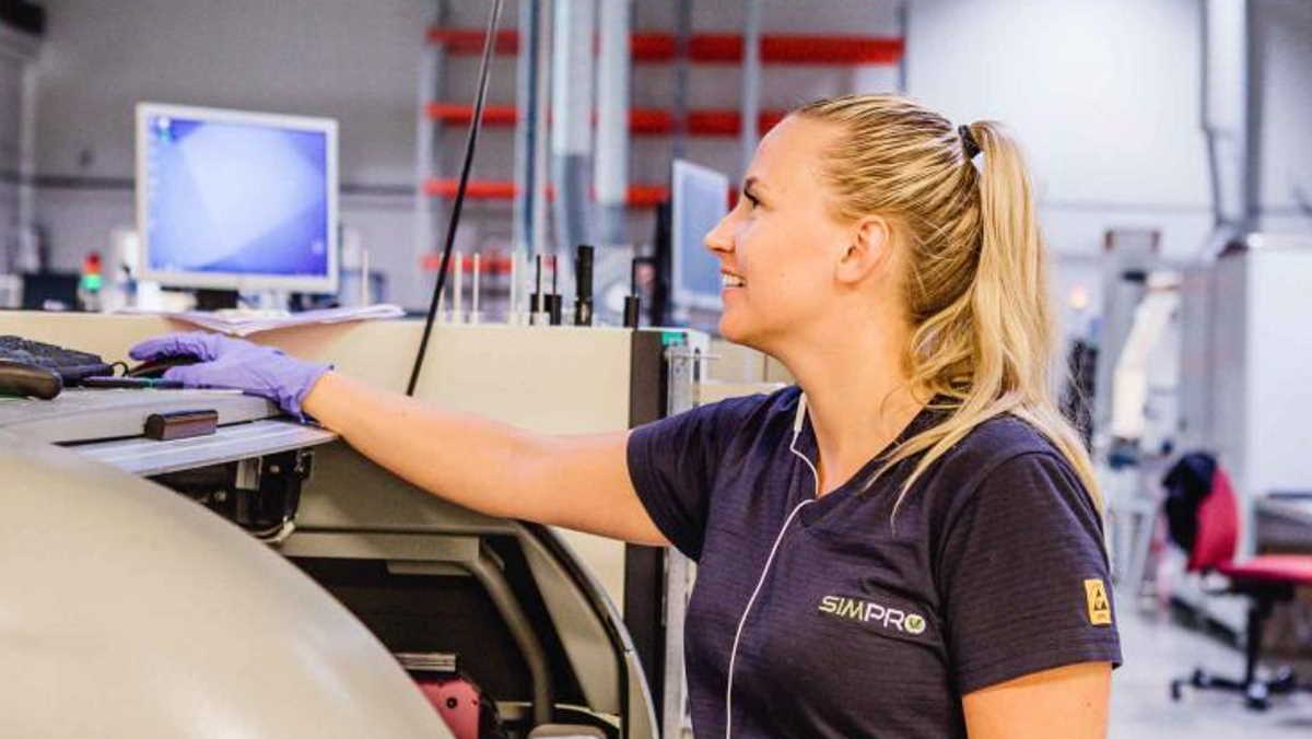 Manufacturing prices in Norway fell for third consecutive month ...