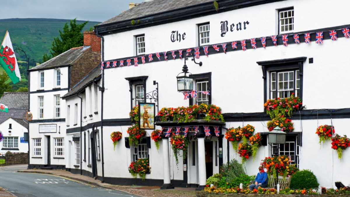 50 pubs closing every month in UK | Business | POST Online Media
