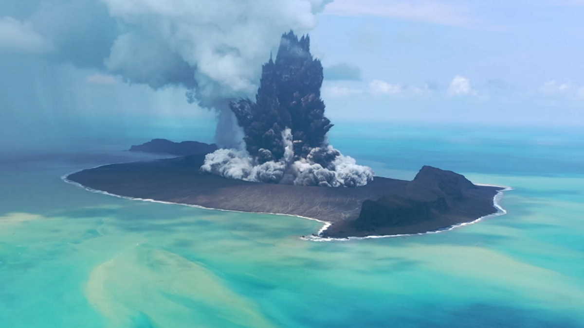 Hunga-Tonga volcano eruption rapidly depletes ozone layer, study finds ...