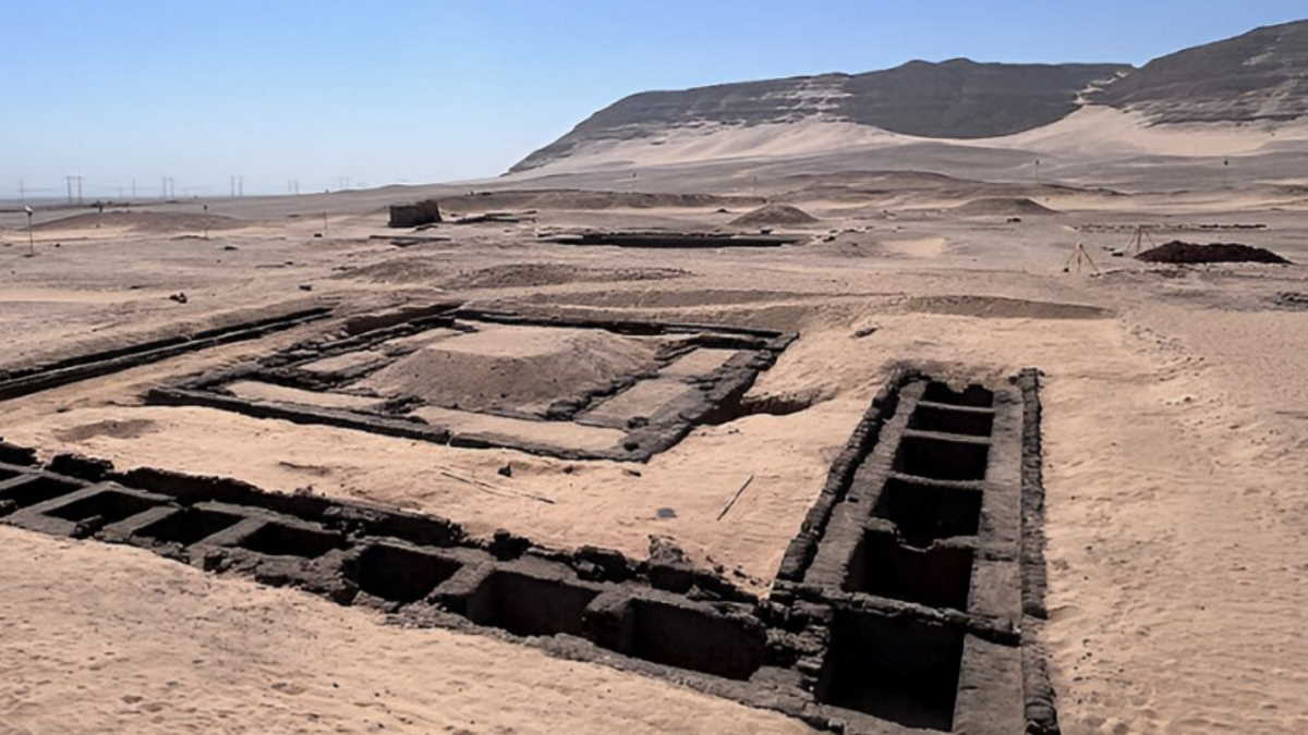 Archaeologists discover 5,000 year old wine at the tomb of Meret-Neith ...