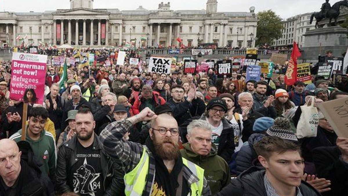 Thousands march in protest against 'broken Britain', demand general ...