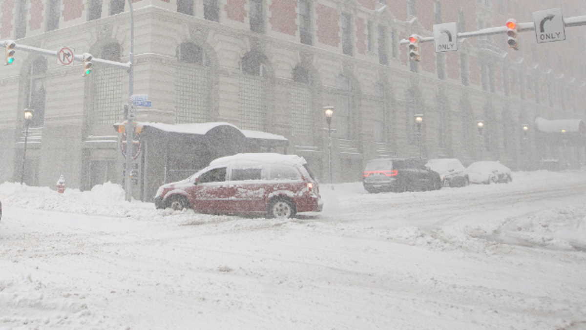 Two dead amid lake effect snowfall in New York, state of emergency in ...