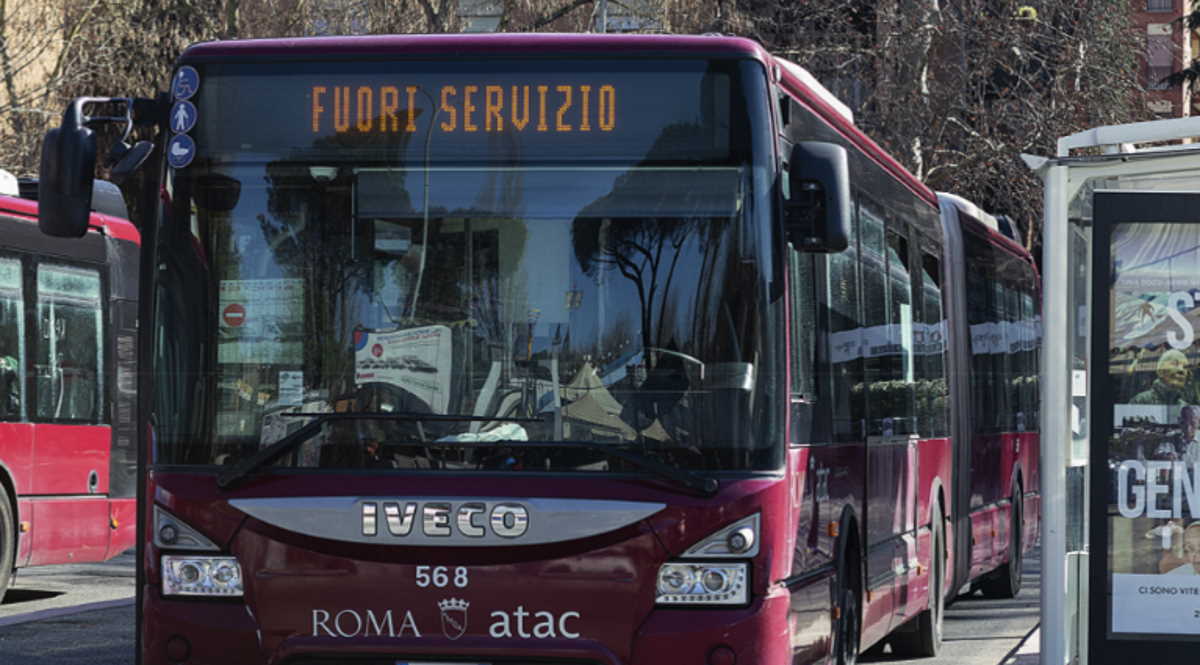 Commuters in Rome face four-hour public transport strike on 11 November ...
