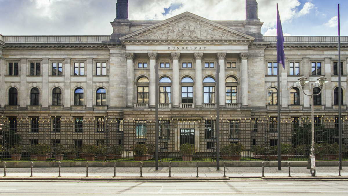 German Bundesrat approves price cap for electricity, gas | Politics ...