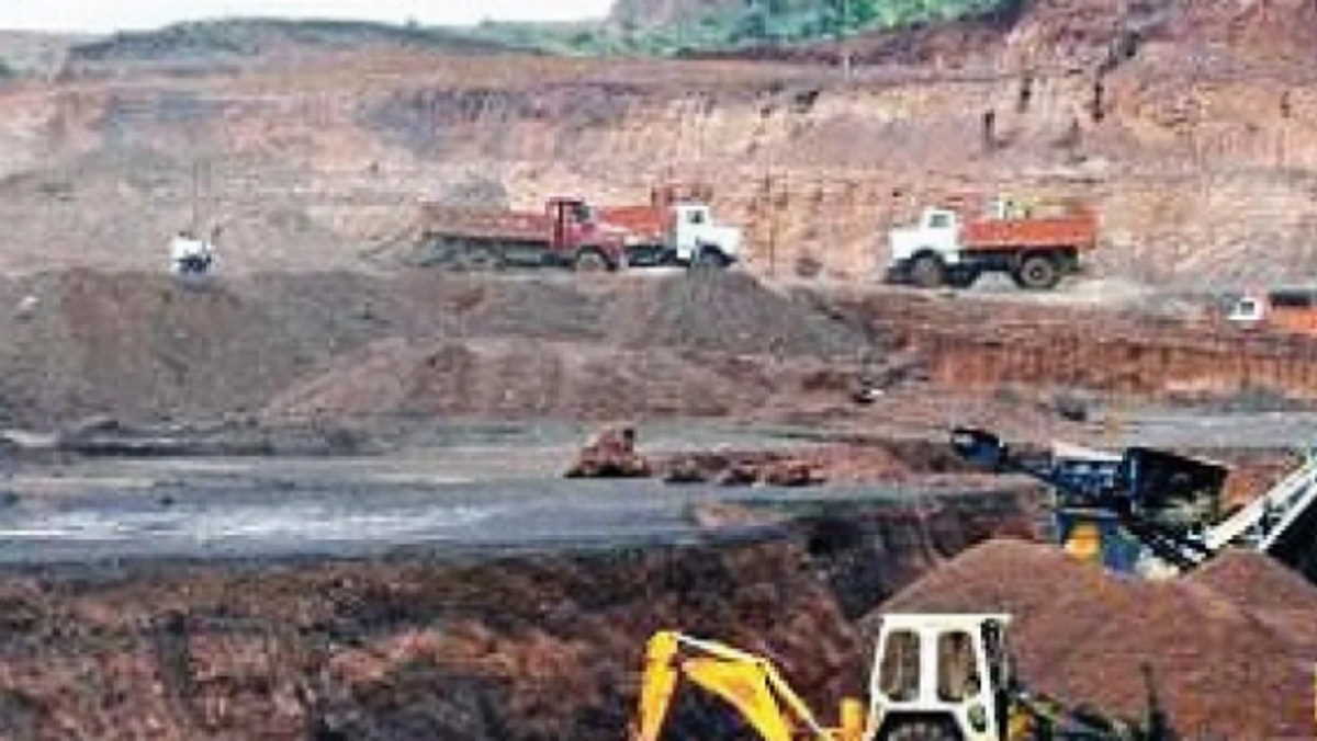 Xinjiang gold mine collapse leaves more than dozen trapped | News ...