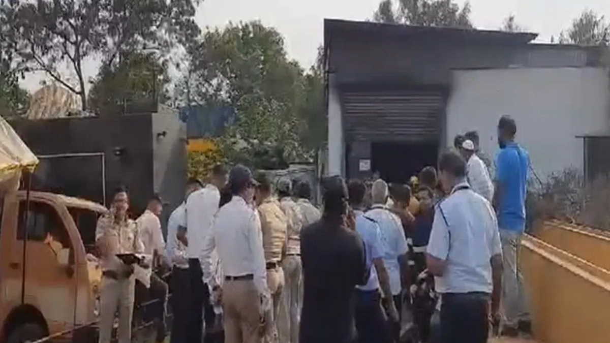 7 killed in candle factory fire in India's Maharashtra state | News ...