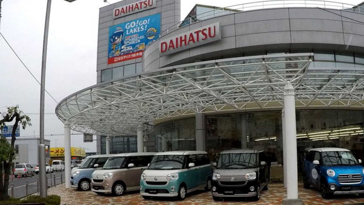 Daihatsu suspends all domestic production amid safety test ...