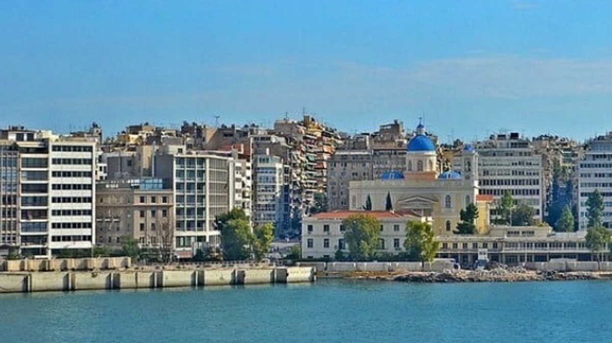 Bomb goes off outside maritime office building in Piraeus | News | POST ...