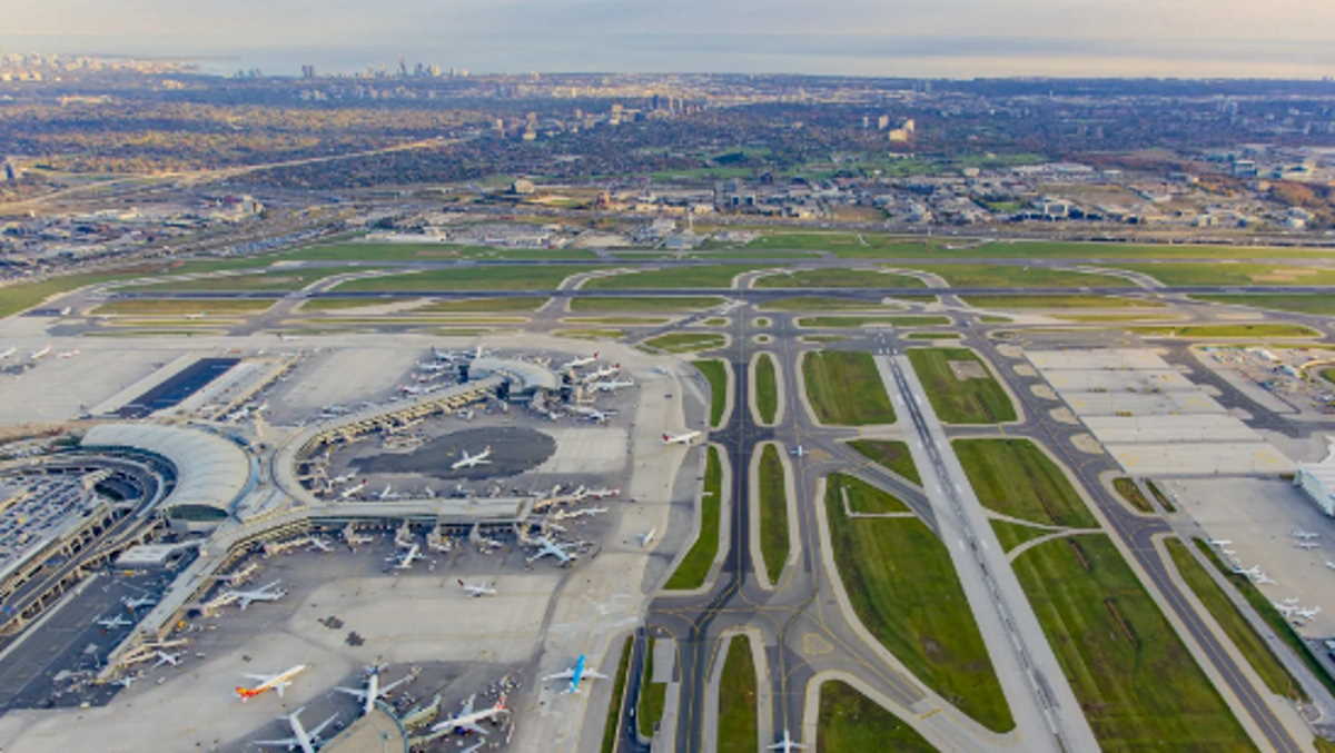 Report into 2022 runway incursion and risk of collision at Toronto ...